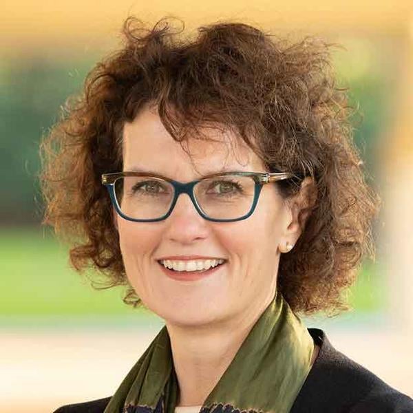 CNAS Dean Kathryn Uhrich (c) Carrie Rosema | Science Ambassadors